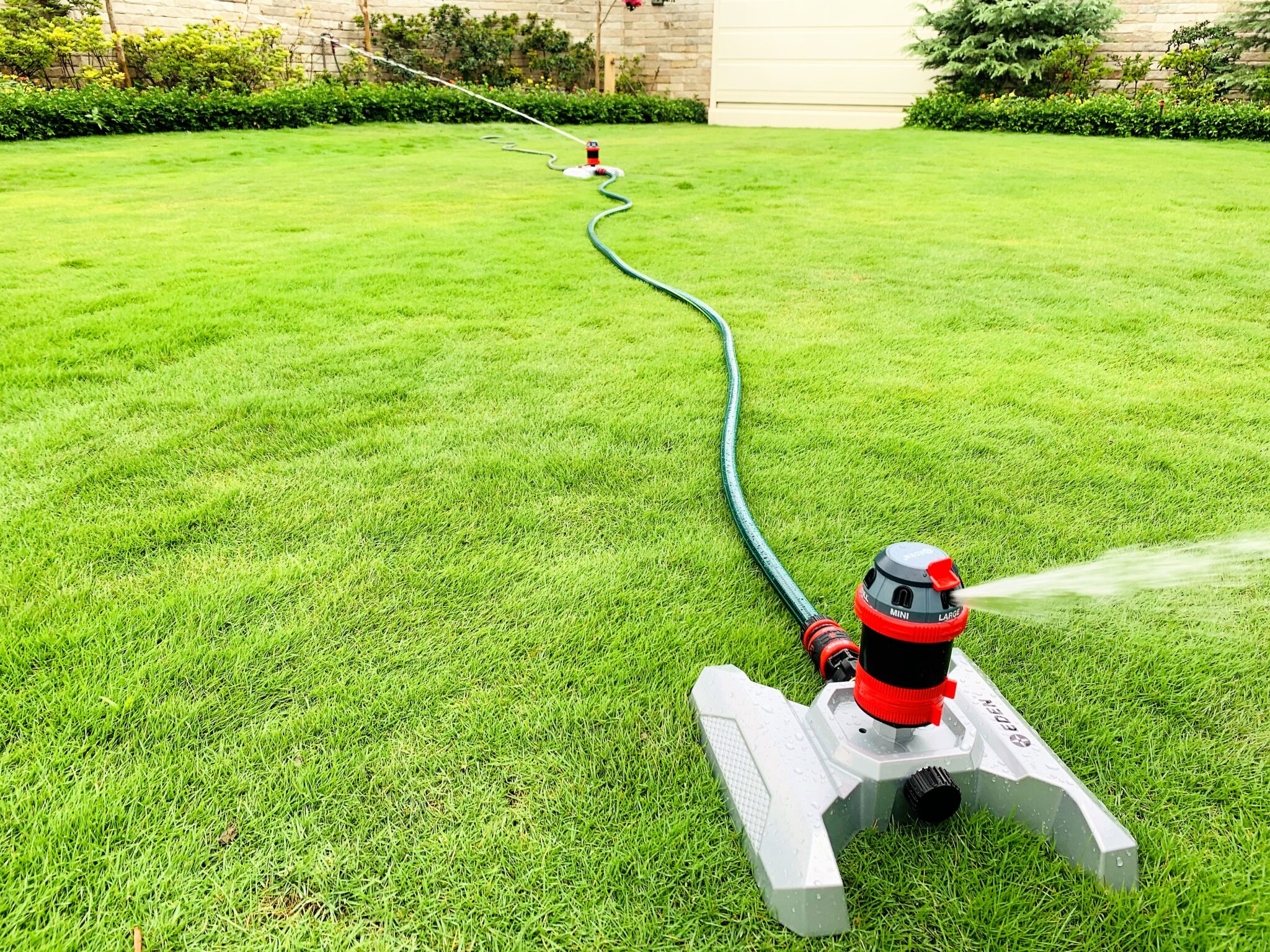 6-Pattern Mobile Rotary Gear Drive Sprinkler - Eden Garden